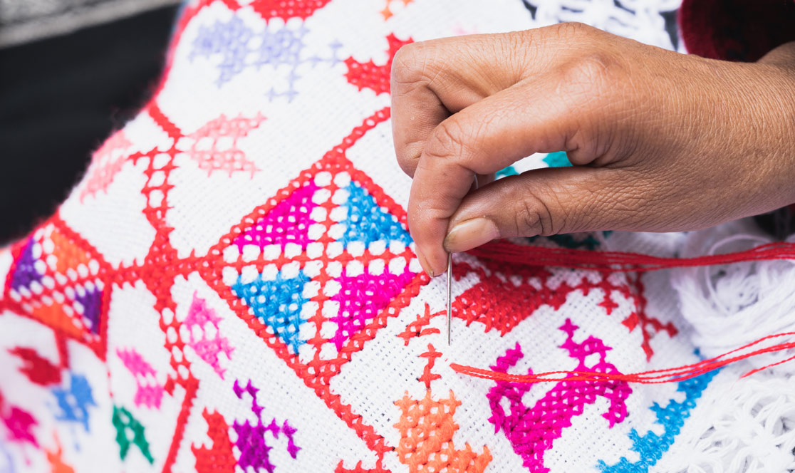 Artesanías de Tlatlauquitepec: manos que tejen historias ...