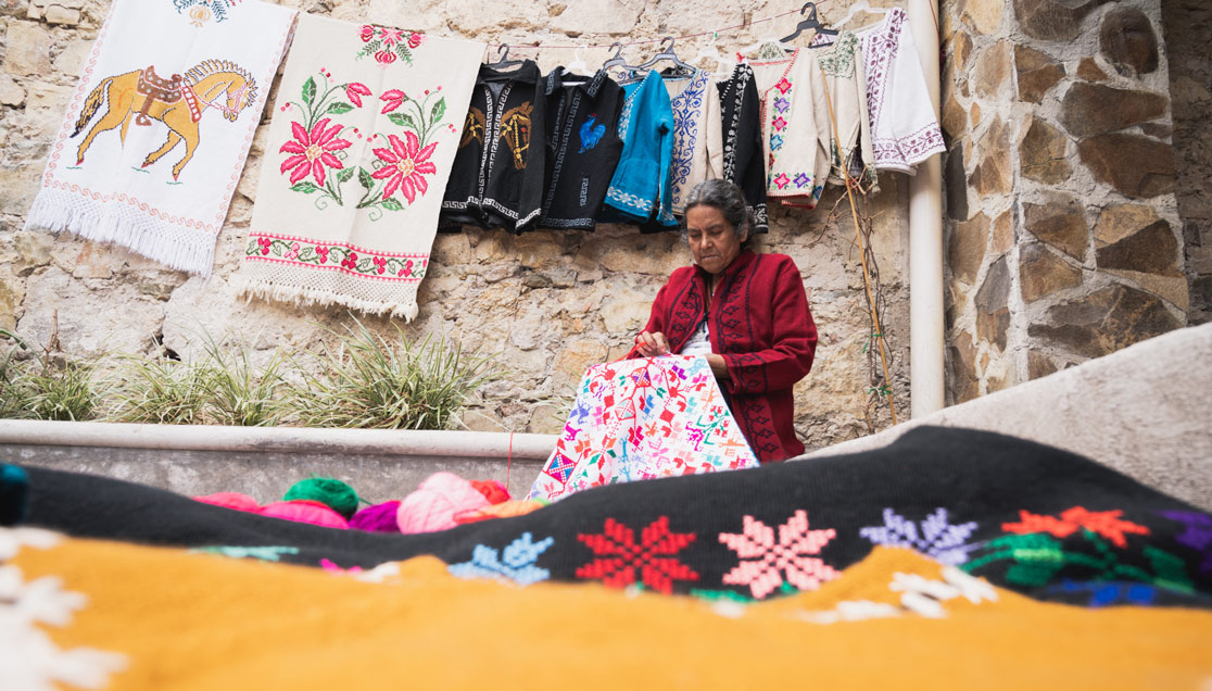 Artesanías de Tlatlauquitepec: manos que tejen historias ...